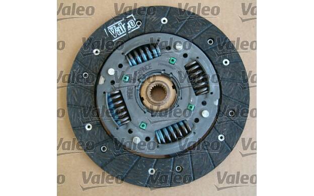 Kit d'embrayage VALEO 826696 | MISTER AUTO
